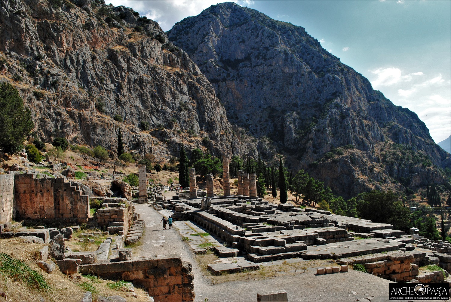 Z wizytą u Pytii, czyli zwiedzanie starożytnych Delf | Archeopasja
